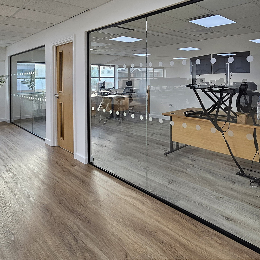 Dynamik: Revolutionising Office Spaces with Seamless Glass Partitions ...